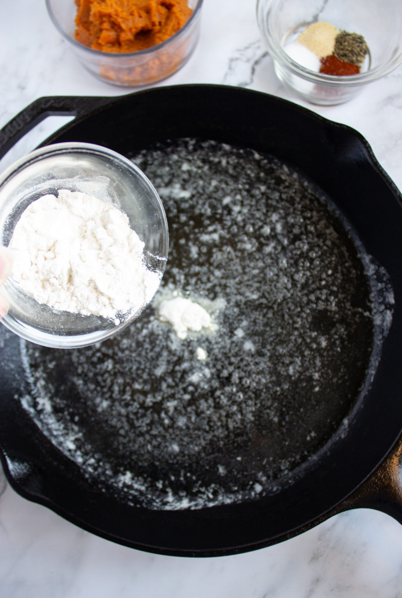 Easy Creamy Pumpkin Mac and Cheese - The Nomad Plate